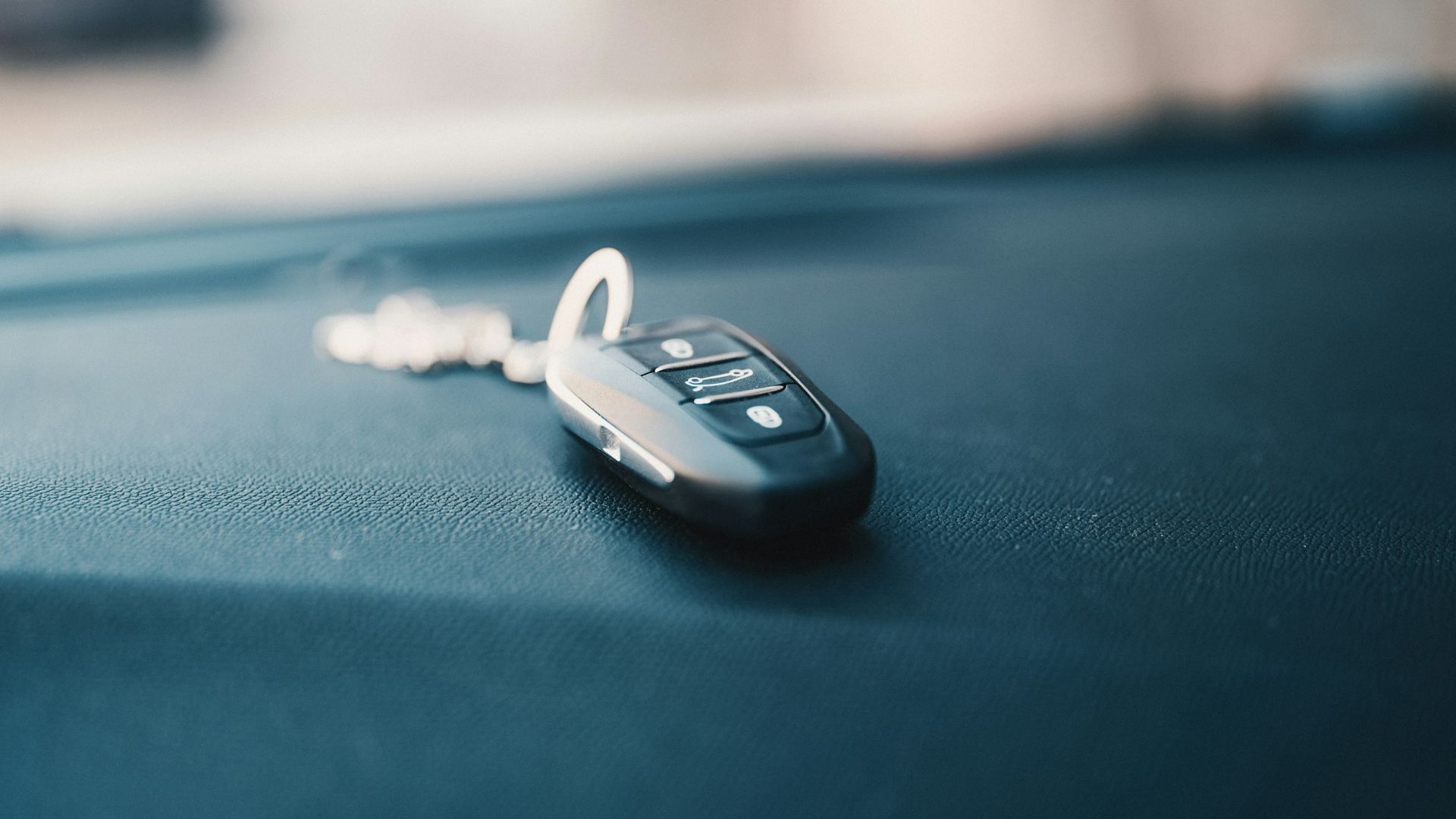 Een auto kopen of private lease: wat is voordeliger? | Pricewise